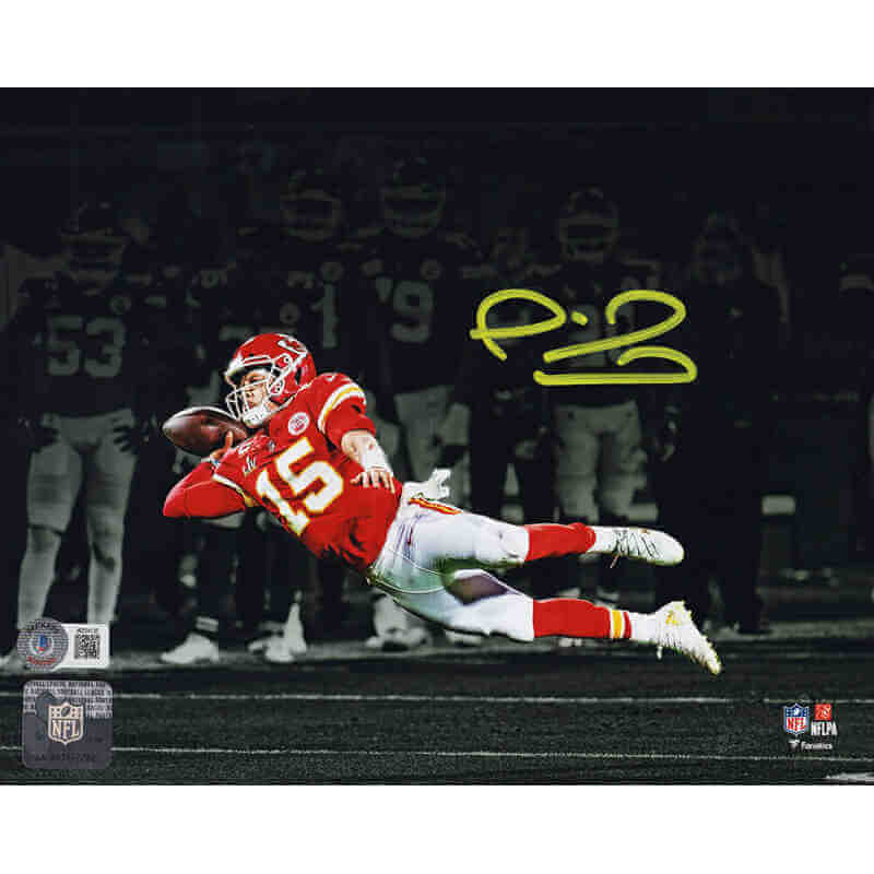 Patrick Mahomes Signed Kansas City Chiefs Superman Throw Spotlight 8×10 ...